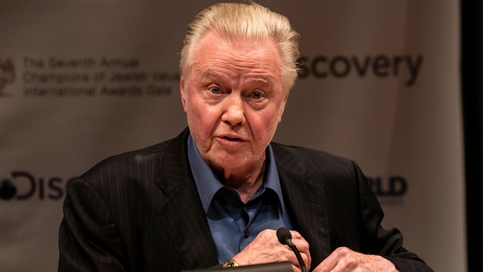Jon Voight’s Political Activism Draws Millions of Views on Social Media