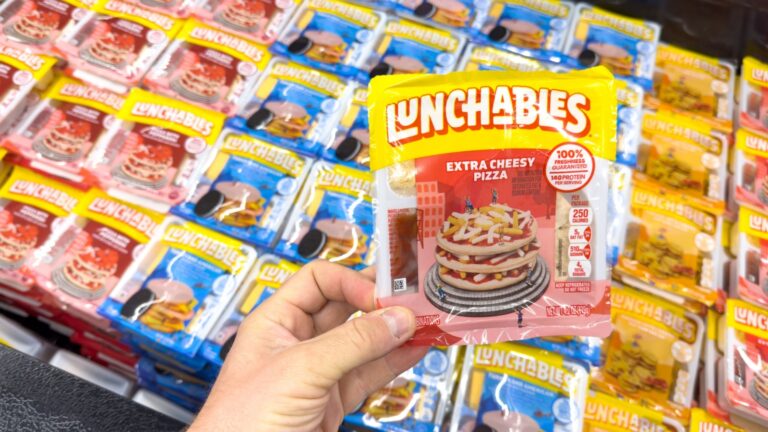 21 Iconic Lunchbox Treats From the '90s